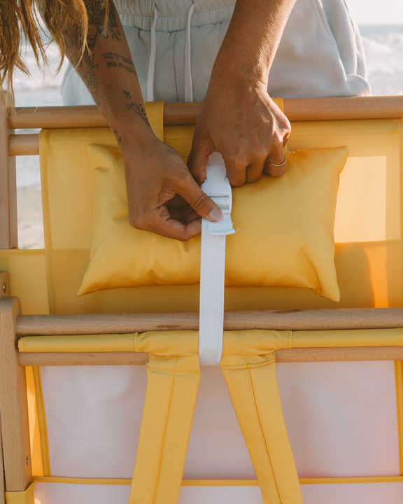 Classy Beach Chair - Gold Yellow – The Janeiro