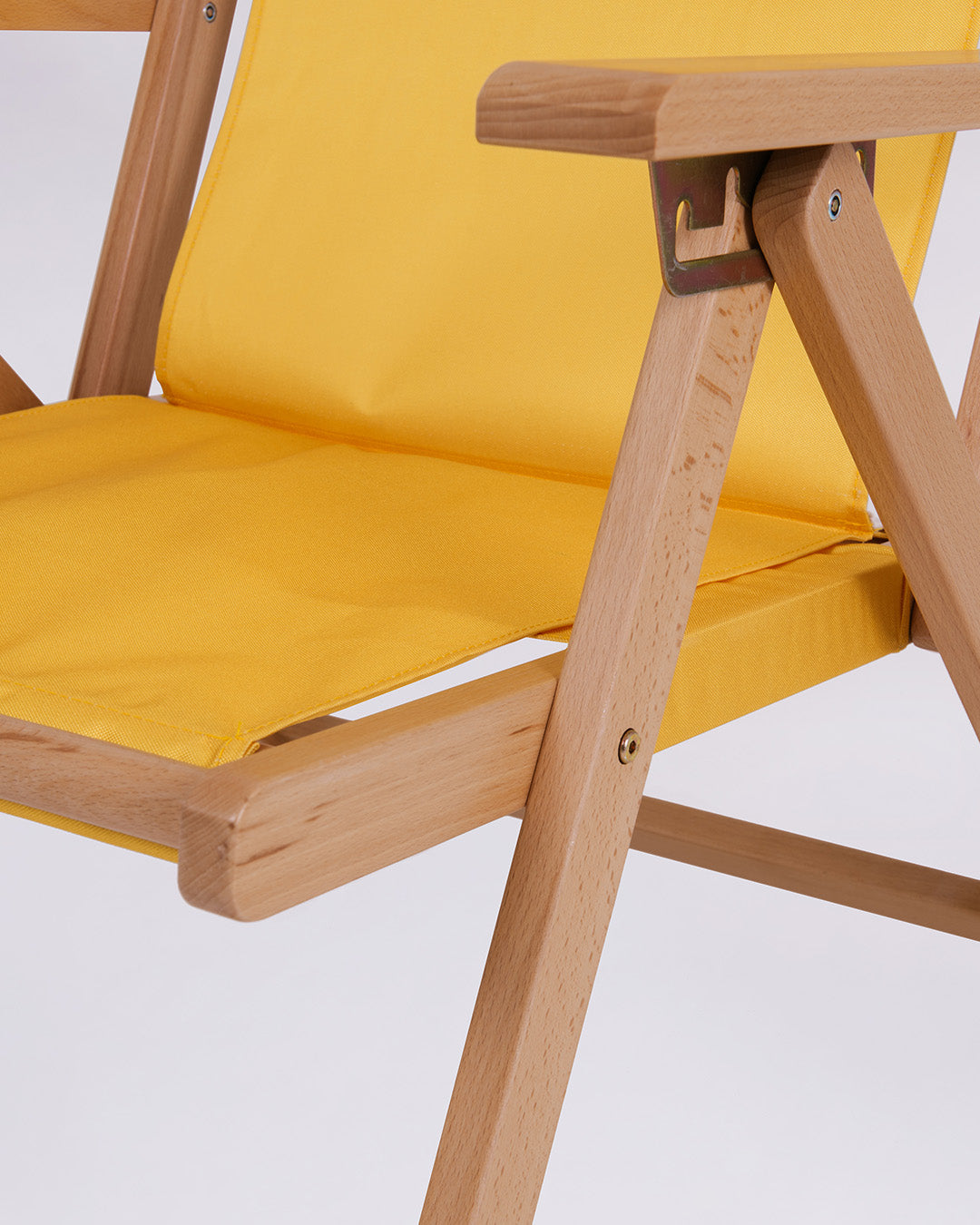 Classy Beach Chair - Gold Yellow – The Janeiro