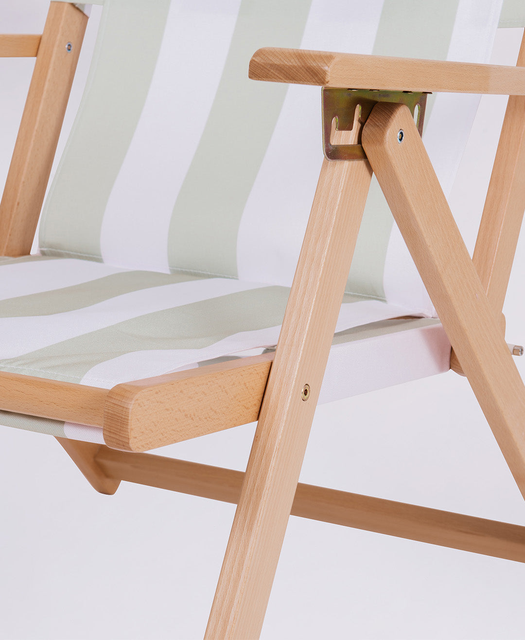 Classy Beach Chair - The Janeiro Green